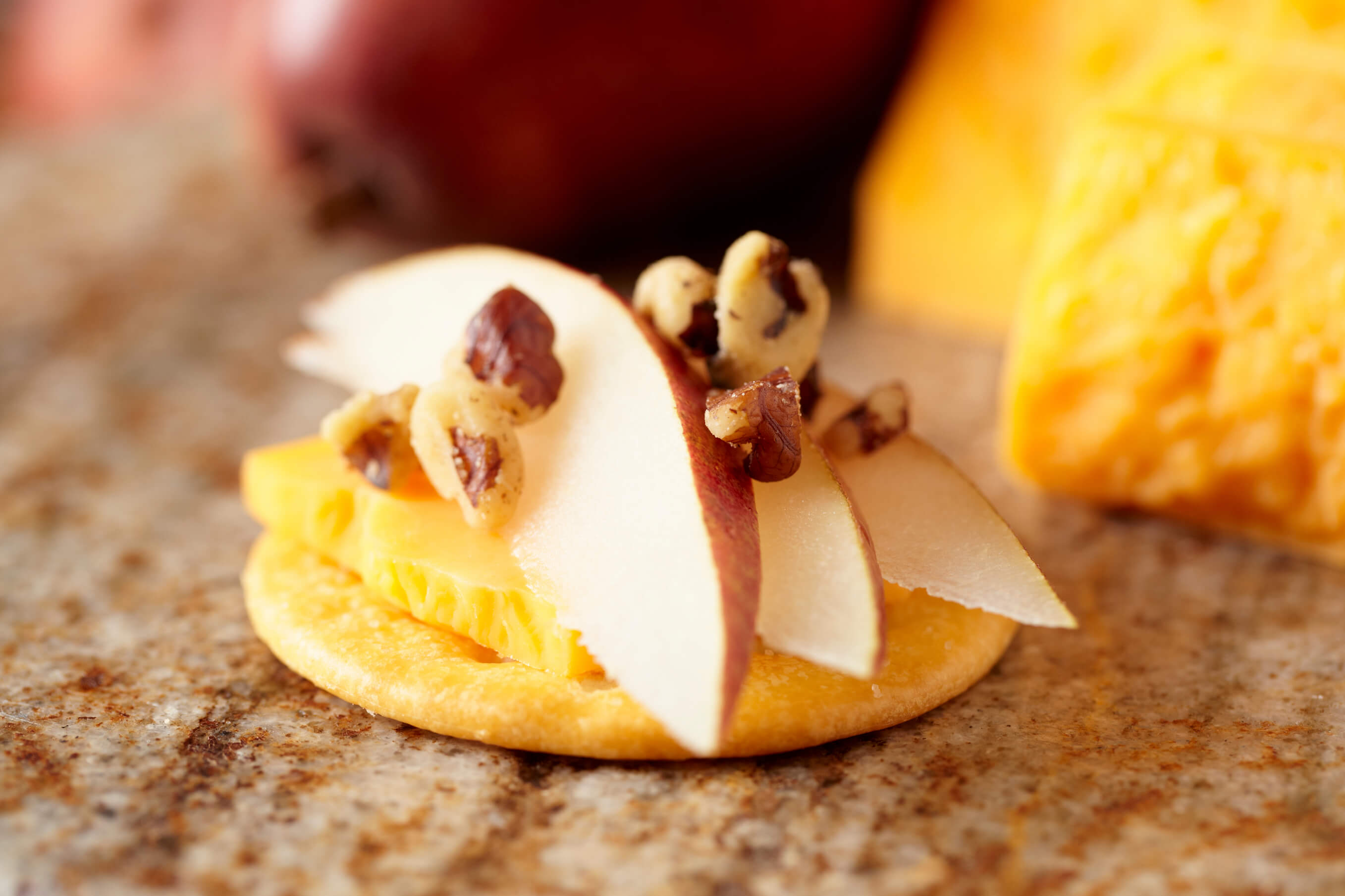 Best Apples for Cheddar Cheese | Apple for That